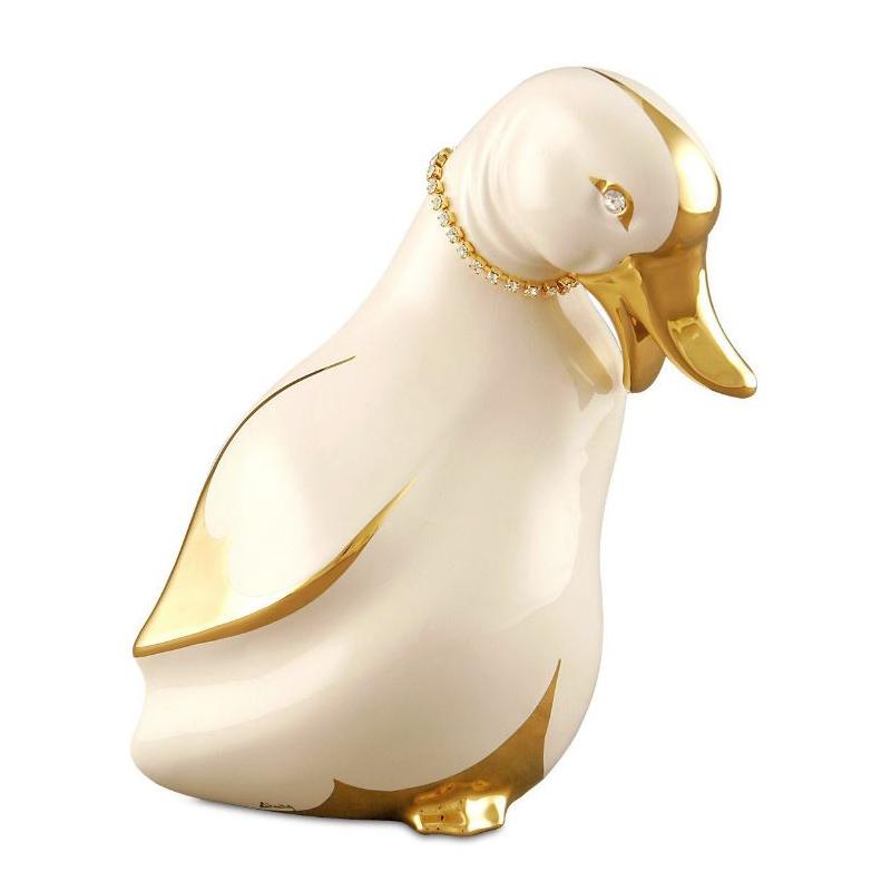 Decorative duck figures