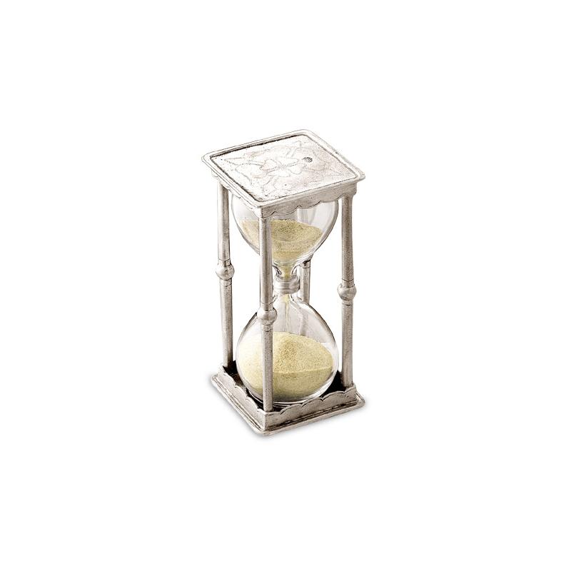 Luxurious hourglass