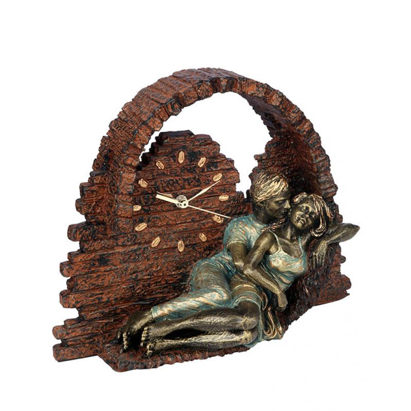 Avant-garde clock with statuette